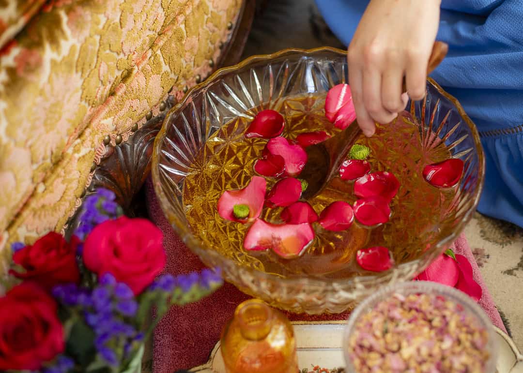 5 Bathing Herbs and Flowers With Healing Benefits
